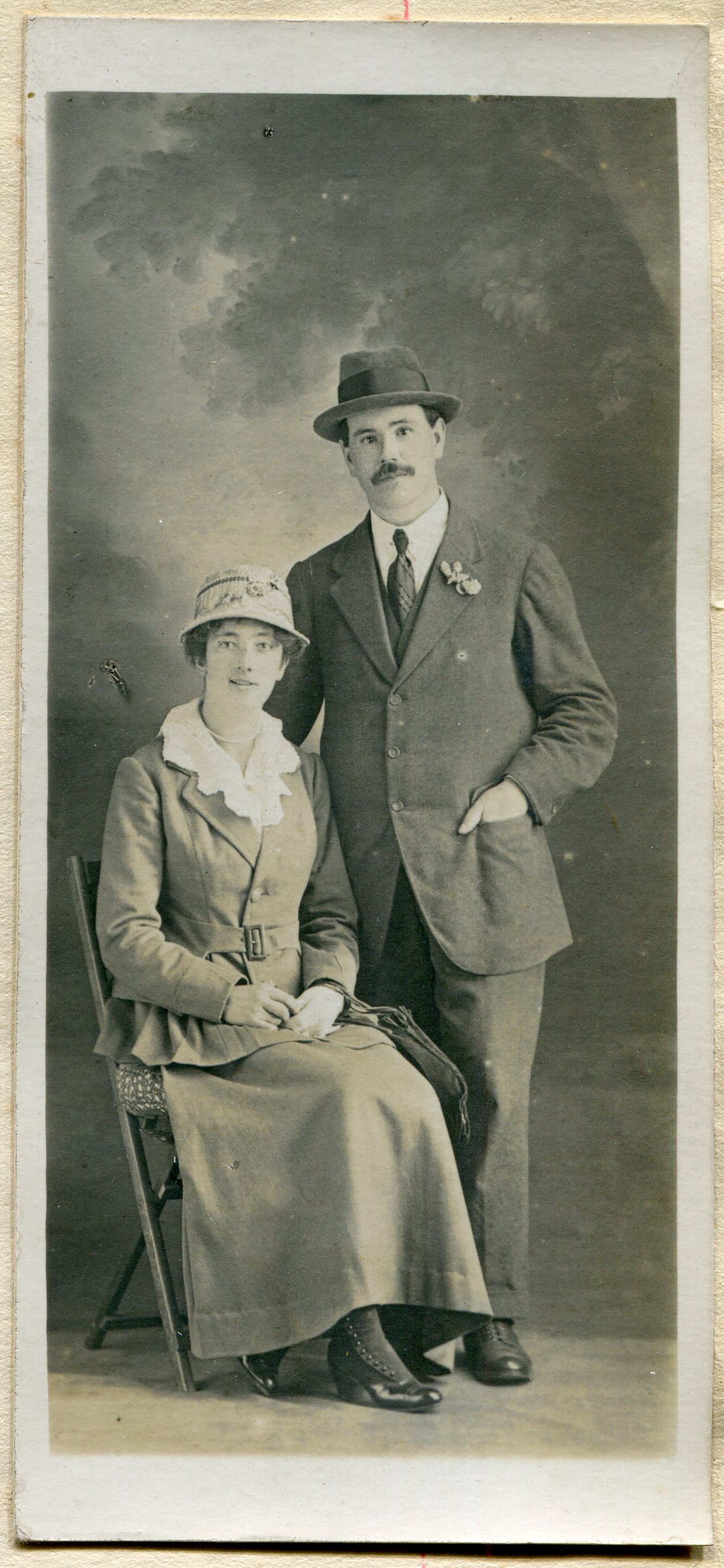 Black and white portrait photograph of Sam Henry and his wife Maimie ...